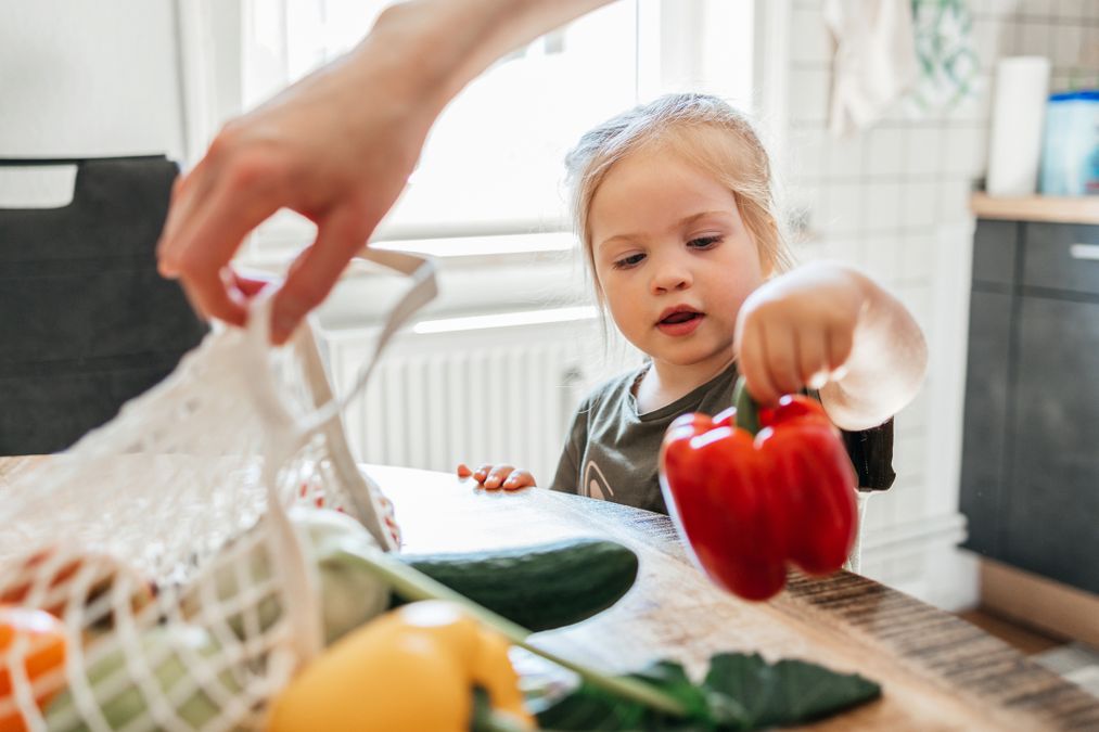 Kind essen | Freude am Essen vermitteln | Familientisch